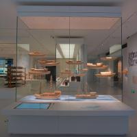 China High-End Museum-Grade Exhibition Display Showcase for Delicate Collections for sale