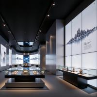 China Freestanding Jewellery Show Case Solid Back Eco Museum Display Cases for sale