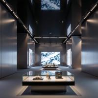 China Freestanding Jewellery Show Case Solid Back Eco Museum Display Cases for sale