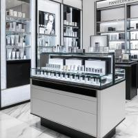 China Compact Makeup Display Showcase Adjustable Lighting Store Cosmetic Shop Showcase for sale