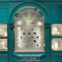 China Luxury Wall Mounted Watch Showcase Display LED Personalized Watch Display Case for sale