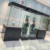 China Custom Modern Luxury Museum Display Case with Tempered Glass for sale