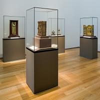 China BX 2026  New Design Museum-grade Customized Anti-reflective Glass Display Case for Relic Exhibition for sale