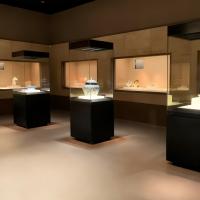 China Modular Freestanding Museum Glass Box Display Exhibitions Quality Cases for sale