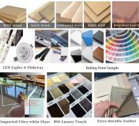 China MDF Solid Wood Museum Glass Cabinets Collectors Museum Display Cases for sale