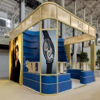 China LED-Lit Watch Cabinet with Logo Engraving & Tempered Glass for sale