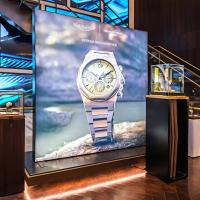 China BX Retail Watch Display Cabinet Wooden Watch Showcase with LED Spotlight for Luxury Brand Shop for sale