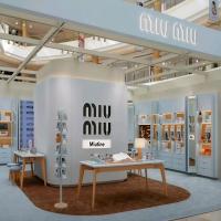 China Elegant Perfume Store Display Showcase and Skincare Furniture for Retail Cosmetic Shop Interior Decoration for sale