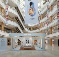 China Elegant Perfume Store Display Showcase and Skincare Furniture for Retail Cosmetic Shop Interior Decoration for sale