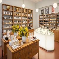 China High End Perfume Store Display Cabinet Glass Showcase for Luxury Boutique for sale