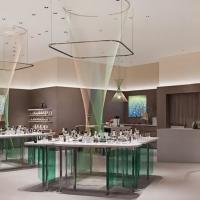 China Custom Size Glass Perfume Showcase Display Cabinet for Shopping Mall Shop for sale
