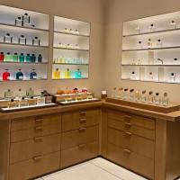 China Perfume Store Display Cabinet Glass Showcase With Lock For Cosmetic Shop for sale