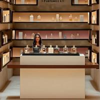 China Perfume Store Display Cabinet Glass Showcase With Lock For Cosmetic Shop for sale