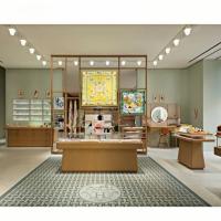 China Modern Glass Perfume Showcase Display Cabinet for Cosmetic Shop and Mall for sale