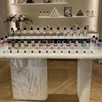 China Luxury Perfume Store Furniture Glass Showcase Display Cabinet for Shop for sale
