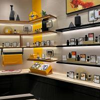 China Designer Glass Showcase for Perfume Boutique Store With Storage Drawers for sale