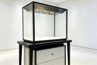 China Metal Frame Jewelry Display Cabinet  Black Jewellery Showcase OEM for sale