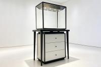 China Metal Frame Jewelry Display Cabinet  Black Jewellery Showcase OEM for sale