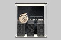 China Wall Recessed Mens Watch Display Case Poster Backboard 360° Panoramic Cabinet for sale