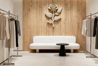 China Natural Wood Minimal Women Clothing Store Interior Design | Neutral Ladies Garment Full Shop Layout for sale