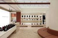 China Full Warm Neutral Minimal Leather Shoe Handbag Store Interior Design for sale