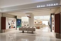 China Full Warm Neutral Minimal Leather Shoe Handbag Store Interior Design for sale