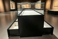 China Hydraulic Lift Museum Display Case With Anti UV Glass And Multi Lock Drawers For Cultural Relic Exhibit for sale