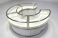 China Custom C-Shape Circular Jewelry Display Counter with Modular Combined Curved Tempered-Glass Showcase for sale