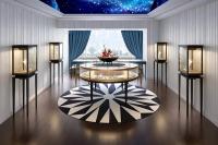 China Luxury Jewelry Showcase with Full-Store Customization in Light Luxury European Style and Hidden Built-in LED Lighting for sale
