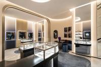 China Modern Light-Luxury Jewelry Showroom with Curved Showcase and Full-Store Custom Fit-Out for sale
