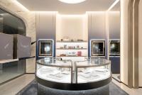 China Modern Light-Luxury Jewelry Showroom with Curved Showcase and Full-Store Custom Fit-Out for sale
