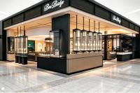 China Custom Modern Classic Light-Luxury Jewelry Showroom Boutique with One-Stop Full-Store Solution and Ultra-Clear Tempered Glass for sale