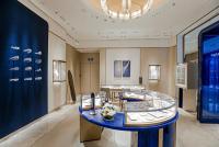China Modern Light-Luxury Style Jewelry Showroom with Ultra-Clear Tempered Glass and Full-Store Custom Design for sale