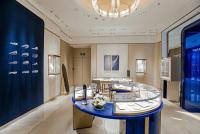 China Modern Light-Luxury Style Jewelry Showroom with Ultra-Clear Tempered Glass and Full-Store Custom Design for sale
