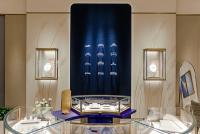 China Modern Light-Luxury Style Jewelry Showroom with Ultra-Clear Tempered Glass and Full-Store Custom Design for sale