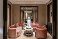 China Neo-Classical Luxury Jewelry Showroom with Full-Store Customization and Private VIP Lounge for sale