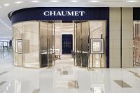 China Modern Light-Luxury Full-Store Custom Jewelry Showcase Display with Curved Glass Design for sale
