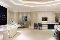 China Modern Light-Luxury Full-Store Custom Jewelry Showcase Display with Curved Glass Design for sale