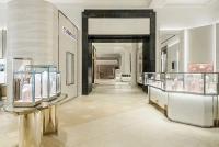 China Neo-Classical Luxury Jewelry Showroom with Full-Store Customization and Marble & Polished Metal Display for sale