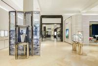 China Neo-Classical Luxury Jewelry Showroom with Full-Store Customization and Marble & Polished Metal Display for sale