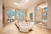 China Neo-Classical Luxury Jewelry Showroom with Full-Store Customization and Marble & Polished Metal Display for sale