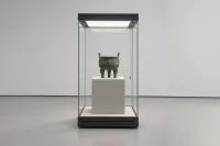 China Freestanding Museum Vitrine with Museum-Grade Glass and Top LED Lighting for Artifact Display for sale