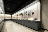 China Modular Splicing Structure Museum Display Case with Even Concealed Recessed LED Lighting for Professional Paper-Relic Protection for sale