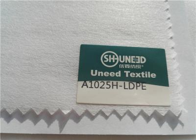 China 100% Polyester Chemical Bonded Interlining Non Woven Fabric With Scatter Coating for sale