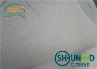 China Chemical Bonded Interlining Non Woven Fabric With Scatter Coating 1025SF for sale