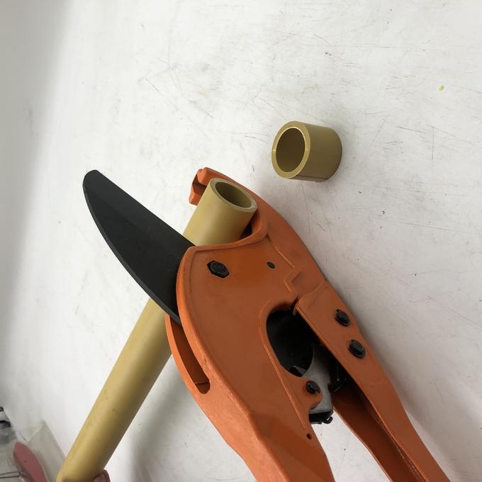 latest company news about Why white edge iccured when the PPR water pipe is cut?  0
