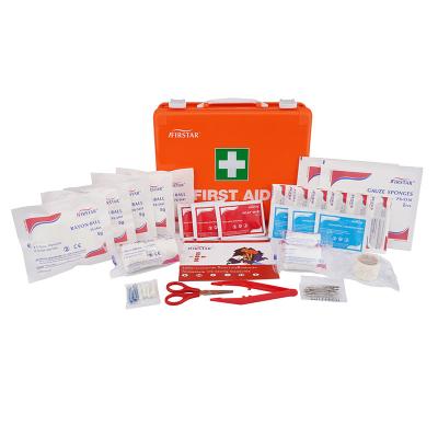 China Custom Logo Outdoor Emergency Individual Medical Kit First Aid With Equipment for sale