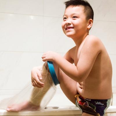 China Child Waterproof Cast Cover Leg Bandage Protector For Swimming Wound Barrier for sale