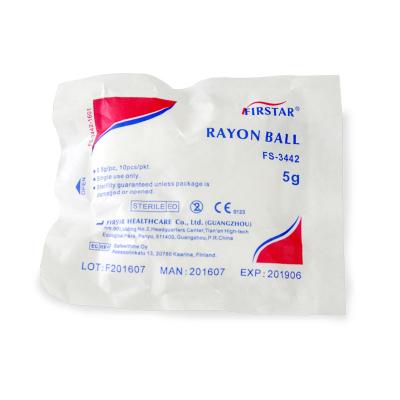 China Medical Rayon Cotton Balls Highly Absorbent 100% Bleached Military First Aid Supplies Kit for sale