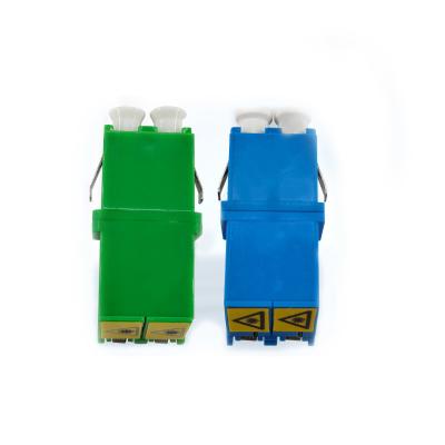 China SC-SC Fiber Optic Adapter with Zirconia Ceramic Sleeve and Auto Shutter for Secure Connections for sale